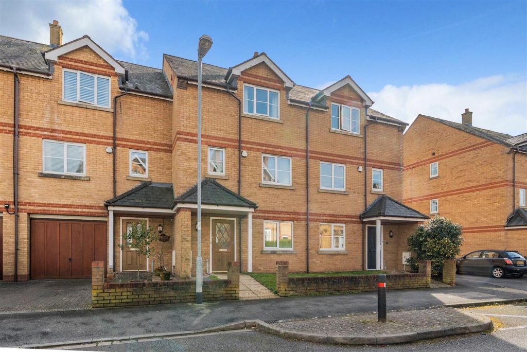 Properties – Page 4 – Robert Cooney